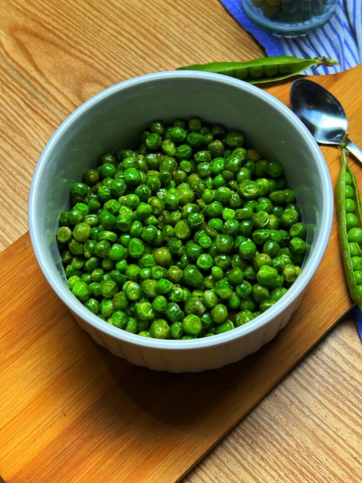 Easy Buttered Peas Recipe | Quick 15-Min Side Dish