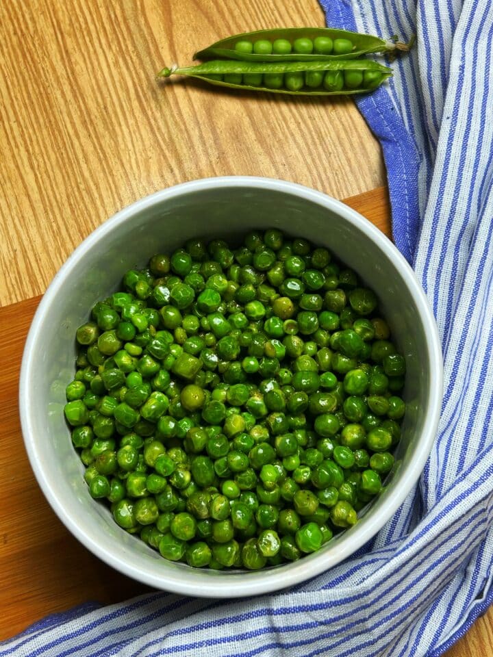 Easy Buttered Peas Recipe | Quick 15-Min Side Dish